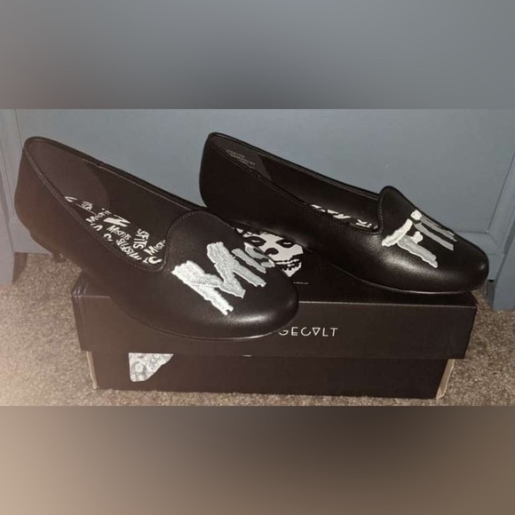 strange cult | Shoes | Strange Cult Womans Size 8 Misfits Shoe | Poshmark